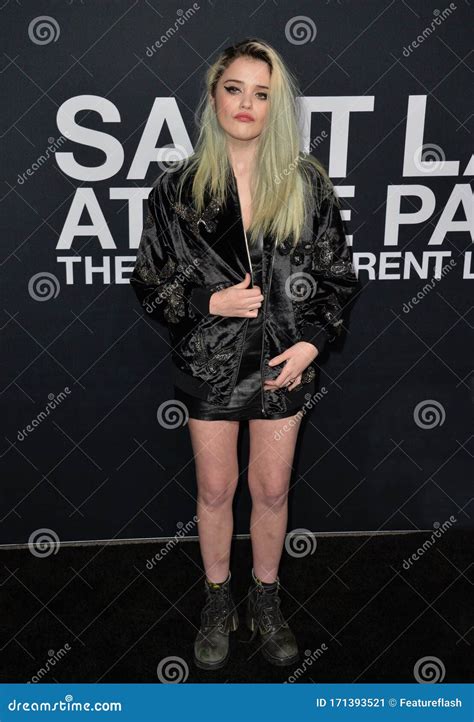 Sky Ferreira Street Style