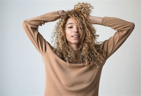 Naturlocken Die Besten Stylingtipps Für Deine Locken