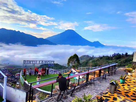 Pintu Langit Skyview Mengintip Keindahan Alam Wonosobo Dari Ketinggian Langit Danau Lanskap