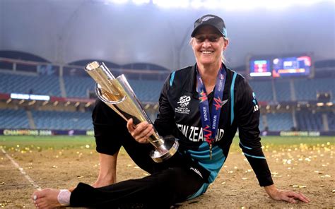 Nz Captain Devine To Retire From Odis After 2025 Womens World Cup On