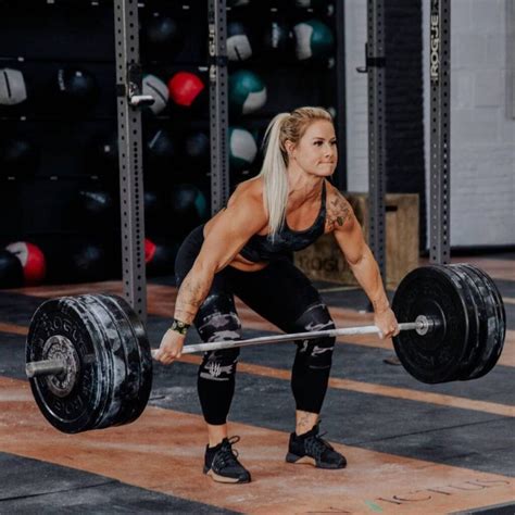 Dani Elle Speegle The Crossfit Sensation And Her Inspiring Journey To Success Stagbite