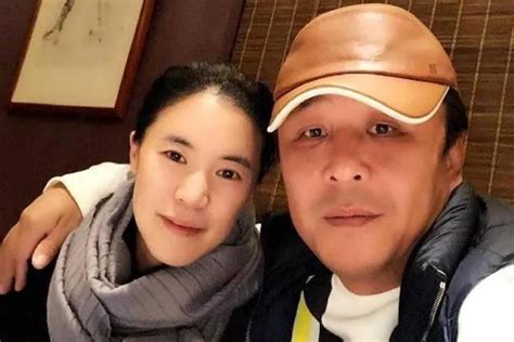 热爱无价！王楠亮相新岗位，郭斌宠妻助力，球迷称赞乒乓球国乒女队球员