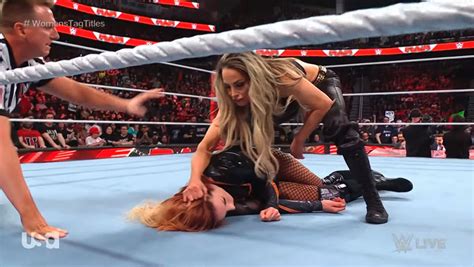 Wwe Raw Preview Trish Stratus Explains Her Heelish Actions