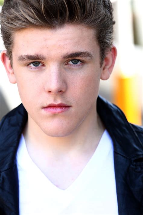 Sean Fox Actor
