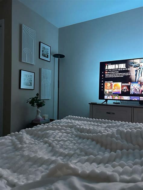 Cozy Bedroom Setup For A Netflix Movie Night Cabin Room With Bed And