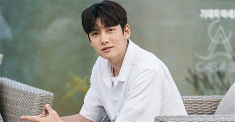 Ji Chang Wook Habr A Sido Captado Fumando Durante Un Ensayo Para