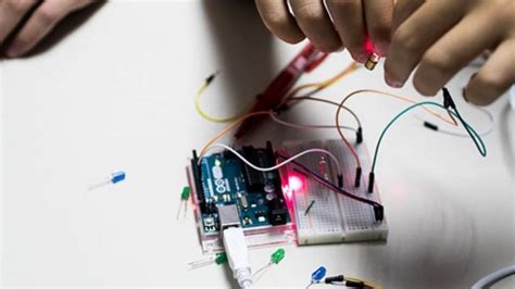 Cómo Encender Un Led Con Arduino