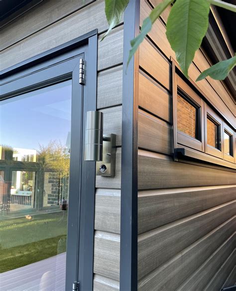 Cladding Liniar
