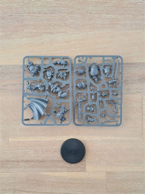 Captain In Gravis Armor Wh40k Brand New On Sprue Us Import Tax