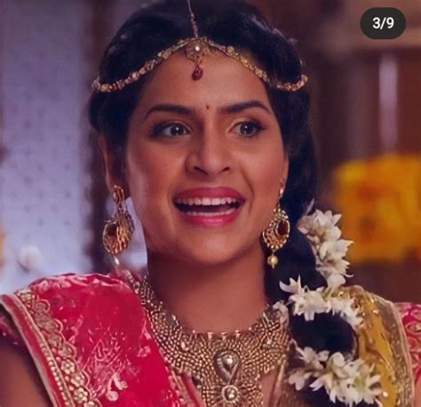 Pin By Anushka Jadhav On Prithvi Hatte Bride Jewellery Actresses Crown Jewelry
