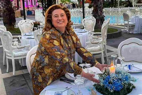 Ricordate Donna Imma Oggi è Cambiata Tantissimo Il Prima E Dopo Il Trattamento Federico