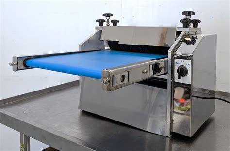 Stainless Steel Meat Squid Processing Machine W Cutting Rollers