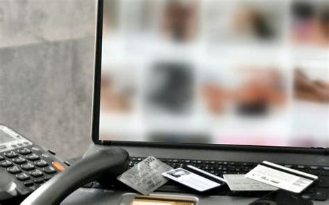 Victime Et Détresse La Sextorsion… Oser En Parler La Chronique Du Calacs La Passerelle Vingt55