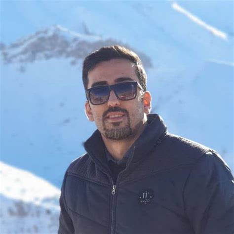 محمد جواد سرلک، بیش از ۱۲ سال تجربه در توسعه نرم‌افزار و همکاری با شرکت‌های بزرگ ایران مدرس