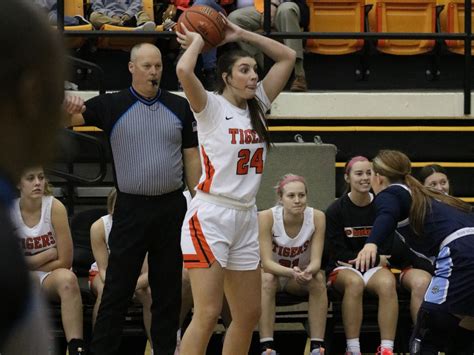 Emma Epperly Womens Basketball East Central University Athletics