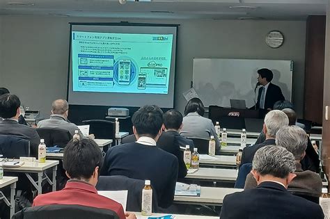 3月31日「新・点呼告示266号」により、遠隔点呼と自動点呼が正式に「対面」となりました。 運輸安全journal