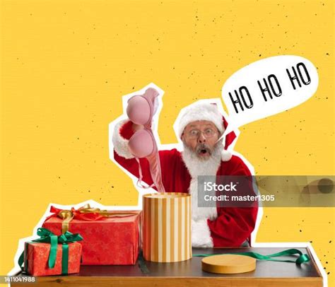 현대 미술 콜라주 창의적인 디자인 산타 클로스가 선물을 집어 드는 이미지의 노인 충격적인 표정 산타 클로스에 대한 스톡 사진 및 기타 이미지 Istock