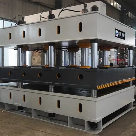 500 Ton Eight Pillar Hydraulic Press Six Cylinder Assembly And Shaping