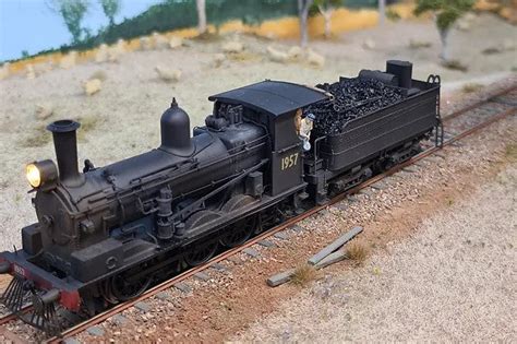 Aim D31 87 Nswgr Driver Z19 Class Cutaway Cab Ho Scale