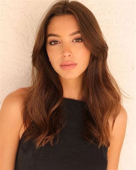 Celine Farach Scrolller