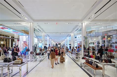 Us Retail Store Associates Struggle To Meet Needs Of Shoppers Survey