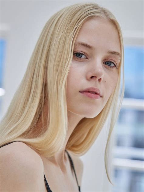 Reference Images Very Pale Blonde Pale Blonde Woman Natural Blonde