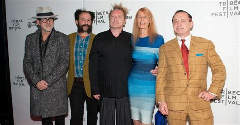 Telex A Sex Pistols Volt énekese Az Alzheimer Kórral Diagnosztizált Feleségének írt Dalával