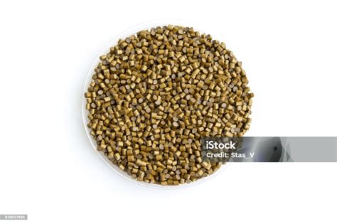 플라스틱과 립입니다 폴 리 프로필 렌 폴리스 티 렌과 립에 대 한 측정 용기에 염색 고용과 노동에 대한 스톡 사진 및 기타 이미지 고용과 노동 과립 과학 Istock