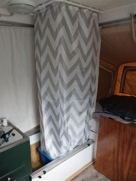 Inside Shower In 1985 Coleman Viscount Rpopups