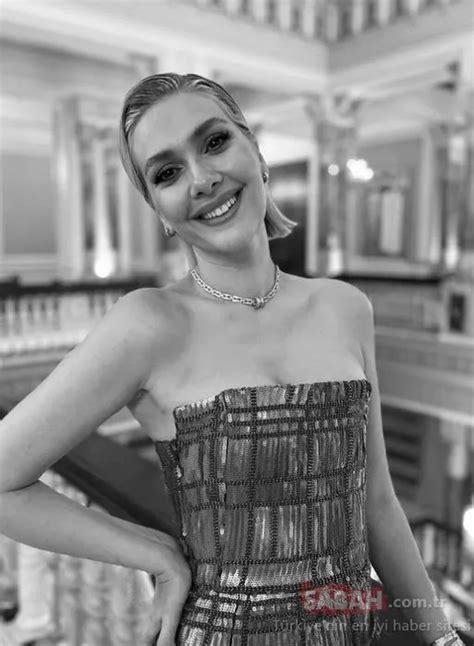 Bergüzar Korelden Ezber Bozan Paylaşım Hayatımın Iki Yüzü Dediği