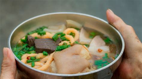 Bún Suông Hơn Nửa Thế Kỷ ở Miền Tây Chả Tôm Giống Con đuông Làm Nên