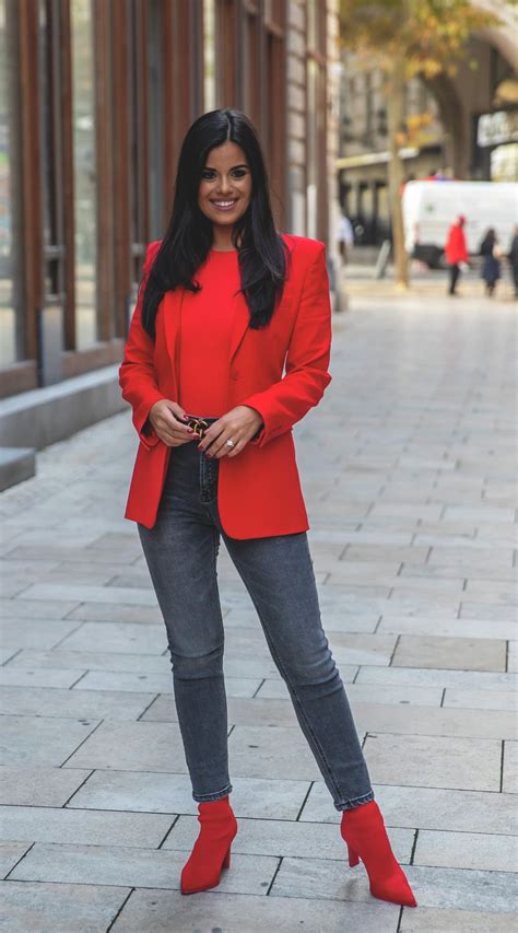 Szarvas Andi Megmutatta újszülött Kislányát Videó