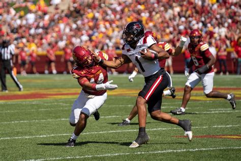 Breaking Cyclones Land Arkansas State Quarterback Jaylen Raynor Iowa State Daily