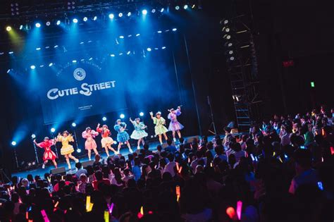 Cutie Street、満員の初単独で見せた全力の“kawaii” Asobisystem Co Ltd アソビシステム株式会社