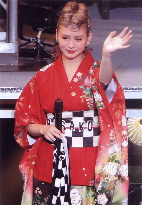 菅谷梨沙子 Sugaya Risako