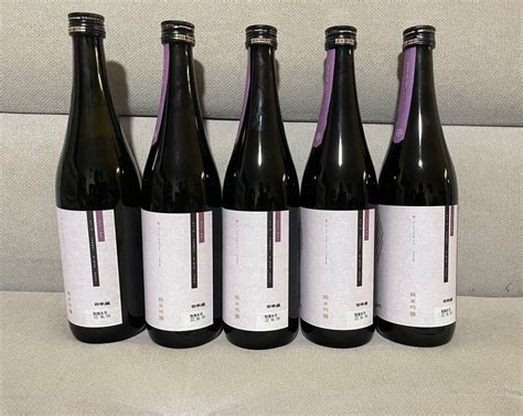 Sakari Junmai Ginjo Sake Food And Drinks Alcoholic Beverages On Carousell