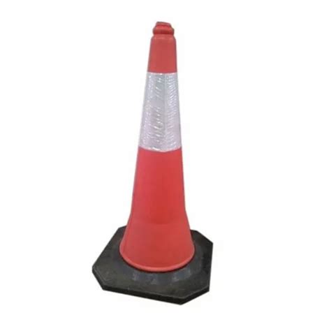Triangular Red Rubber Base Cone 1 5kg Model Name Number Cpl Rsb At