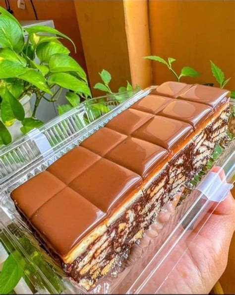 Mini Kek Batik Indulgence Food And Drinks Other Food And Drinks On Carousell