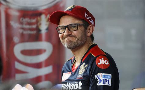 Mike Hesson To Coach Pakistan White Ball Teams Rnz News