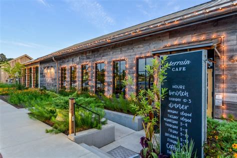 Devon Apartments Near Strafford Shopping Center