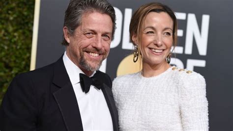 هل زواج هيو غرانت بدافع المصلحة أم الحب؟ والنجم يجيب على طريقته الخاصة البوابة