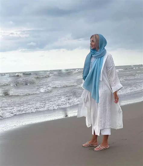 بیوگرافی مهسا کامیابی تیپ متفاوت مهسا کامیابی کنار دریا مجله زندگی بهتر