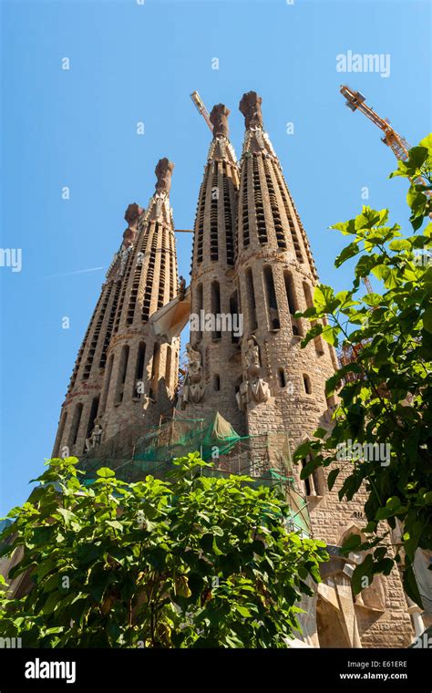 La Sagrada Família Antoni Gaudís Renowned Unfinished Church In