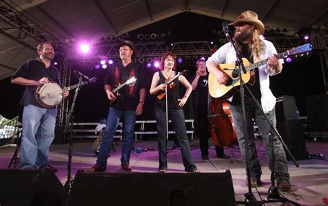 Chris Stapleton Earns Fifth Grammy For Country Solo Performance