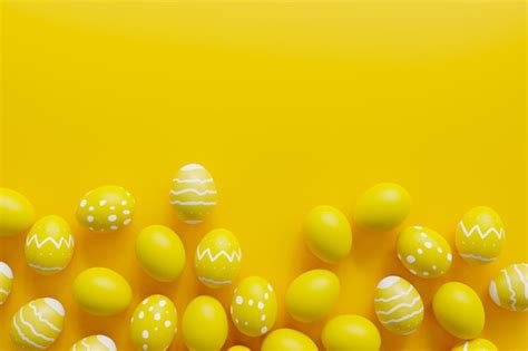 Premium Photo Easter Day Easter Egg Solid Color Background 3d Rendering