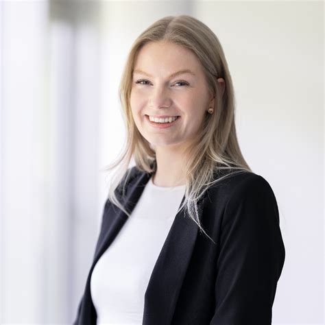 Neele Weis Sachbearbeiterin Recruiting Eam Energie Aus Der Mitte Xing