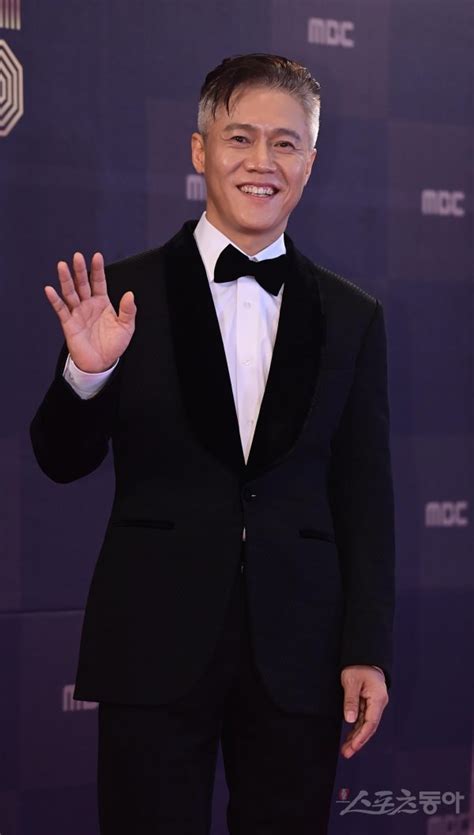 박호산 행복한 미소 2022 Mbc 연기대상 포토 ｜스포츠동아