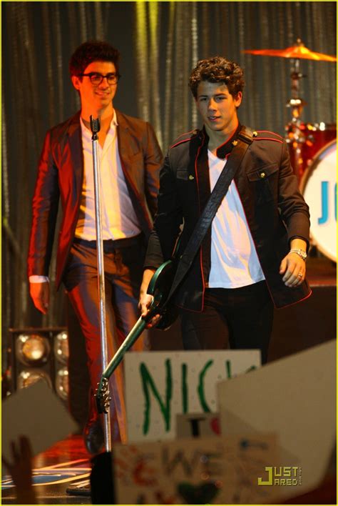 Full Sized Photo Of Jonas Brothers Beach Bash 24 Jonas Brothers Beach Bash Just Jared Jr