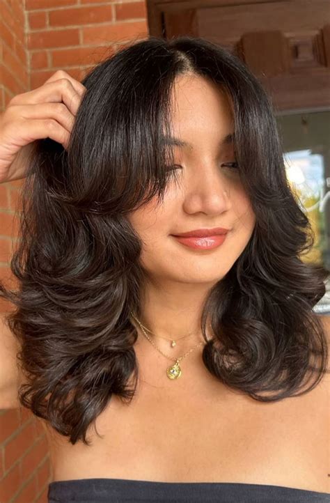 Why These 20 Mid Length Looks Are Suddenly Everywhere