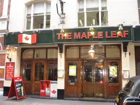 The Maple Leaf Pub In London Enlgand London Pubs England Travel London
